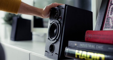 R1850DB Bookshelf Speakers Bookshelf Speakers with Subwoofer Out ...