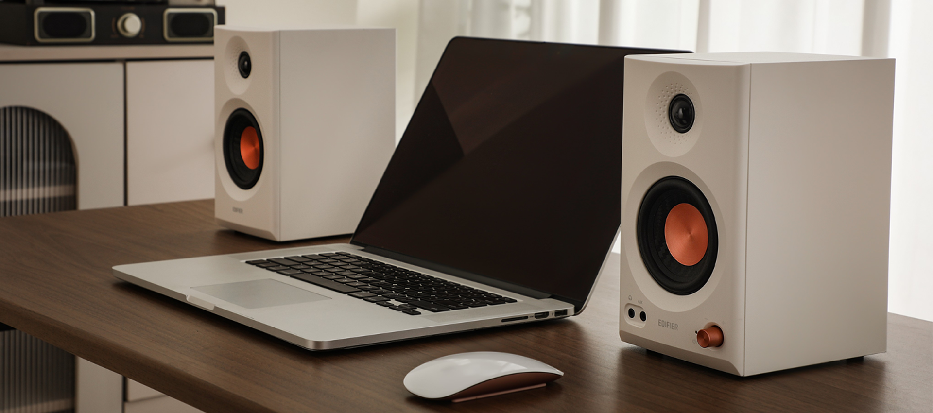 MR3 Powered Studio Monitor Speakers – Edifier USA